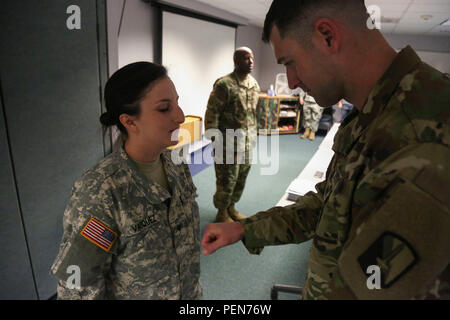 Fort Meade, Md., - (from right to left) Col. Rhett R. Cox, commander of ...