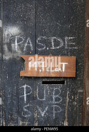 sign saying "no publicity folders" in French, Honfleur France Stock ...