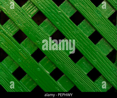 Wood Fence With Criss-Cross Pattern, Close-Up Stock Photo - Alamy