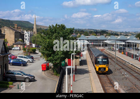Class 333 train in Northern Rail livery at Leeds railway station in ...