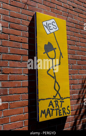 "Art Matters" wall sign Stock Photo - Alamy