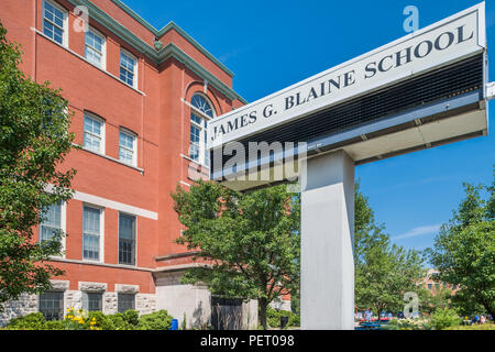 James G. Blaine Elementary School - Chicago Public Schools Stock Photo - Alamy