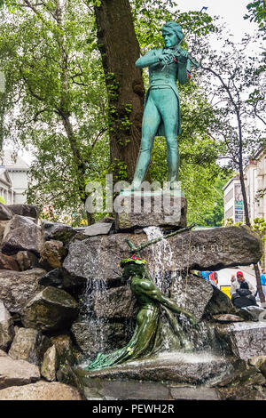 Statue of violinist Ole Bull Bergen Norway Scandinavia Europe Stock ...