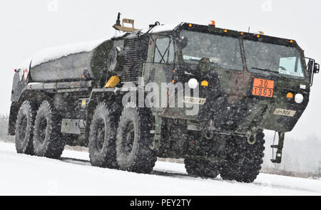 M978A4 Fuel Servicing Truck Stock Photo - Alamy