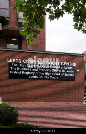 Exterior of Leeds Combined Court Centre Stock Photo - Alamy