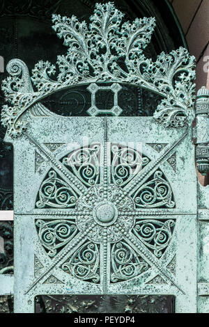 Detail of Getty Tomb at Graceland Cemetery - designed by Louis Sullivan ...