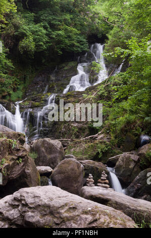 waterfall over rocks Stock Photo - Alamy
