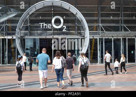o2 arena main entrance sign Stock Photo - Alamy