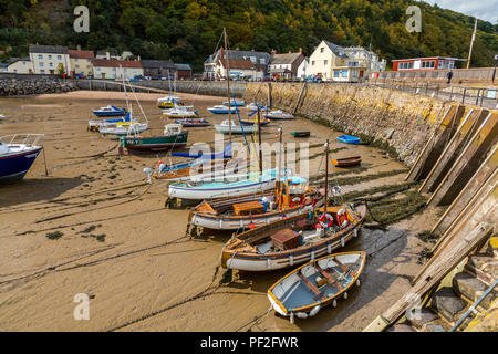 Water channel at low tide in Chichester Harbour for boats to navigate ...