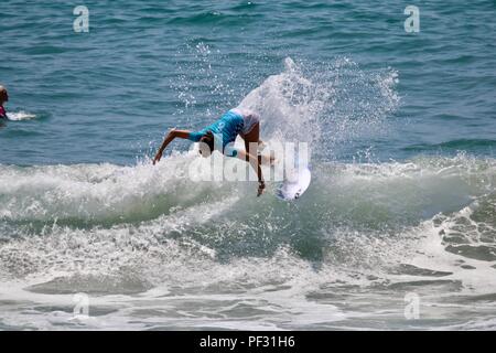 Malia Manuel competing in the US Open of Surfing 2018 Stock Photo - Alamy