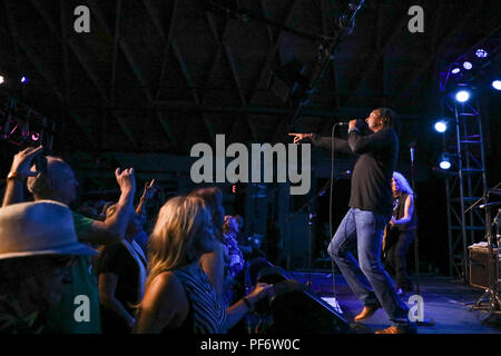 Ventura, California, USA. 18th August, 2018. Music artist Bernard ...