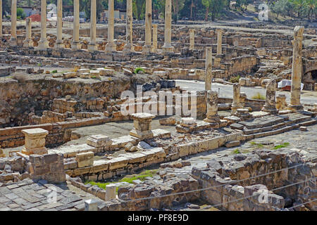 Beit She'an archaeological site, Biblical city in Jordan Valley Stock ...