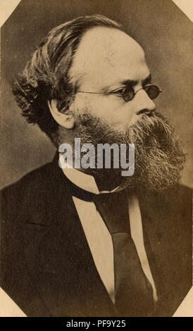 Draught marks and plimsoll line on ship's hull Stock Photo - Alamy