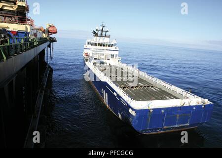 The pipelaying barge Stock Photo - Alamy