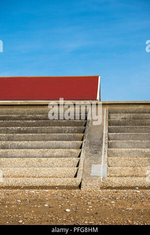 Seawall defences at Hunstanton, West Norfolk, UK Stock Photo - Alamy
