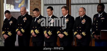 VIRGINIA BEACH, Va. (May 24, 2021) - Cmdr. Steven Cobos, incoming ...