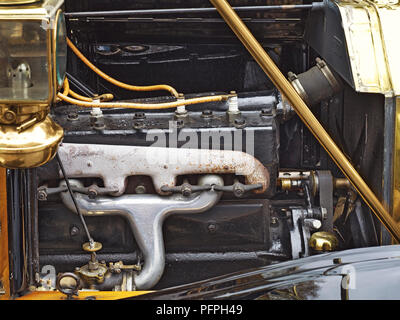 Model T ford vintage engine Stock Photo - Alamy