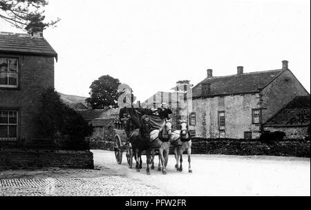 Victorian mail coach Stock Photo - Alamy
