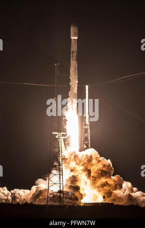 Telstar 19 Vantage Mission SpaceX Stock Photo - Alamy