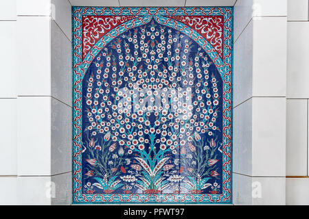 Tile art at the entrance to the Sheikh Zayed Grand Mosque in Abu Dhabi ...
