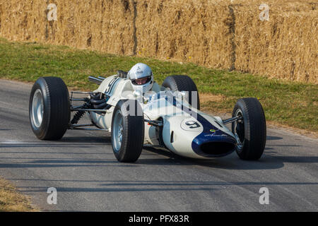1963 Lotus-Ford 29 Indianapolis racer with driver Lee Clark at the 2018 ...