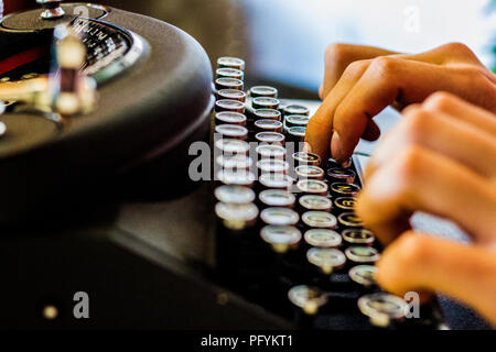 the word FONT with old typewriter in monochrome Stock Photo - Alamy