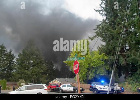 Shelton, Washington, USA. 22nd Aug, 2018. MILL CREEK COLLISION FIRE ...