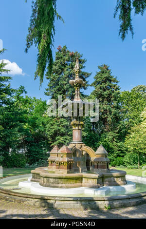 The Hitchman Fountain at Jephson Gardens, Leamington Spa, Warwickshire ...