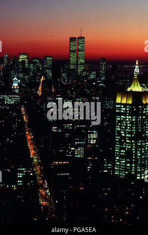 Vintage 1986 View of Manhattan Skyline with Empire State building adn ...