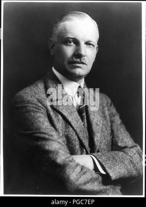 Wilhelm Cuno, 1876-1933, half-length portrait Stock Photo - Alamy