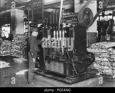 Cylinder boring machine Stock Photo - Alamy