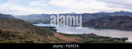 Aerial panoramic landscape view of Osoyoos Lake Stock Photo - Alamy
