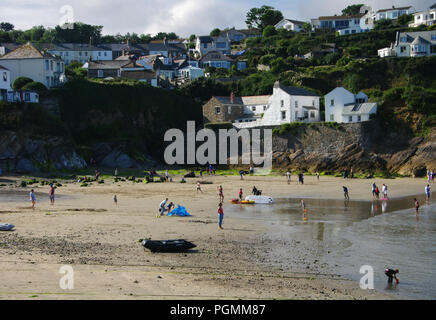 Gorran Haven; village and beach; Cornwall; UK Stock Photo - Alamy