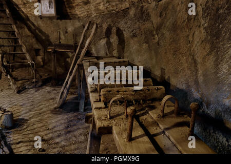 Medieval Torture Rack Stock Photo - Alamy