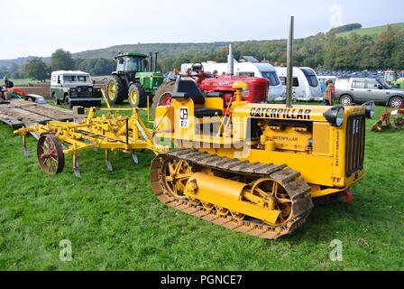 Caterpillar D2 diesel tractor Stock Photo - Alamy