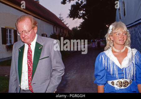 Friedrich Karl Flick mit Ehefrau Ingrid auf Schloss Osterberg ...