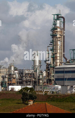 Part of a big oil refinery seeing steam Stock Photo - Alamy