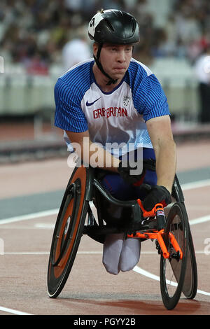 Isaac Towers in the 400m Wheelchair final at the Müller UK Athletics ...