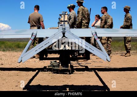 Soldiers from Tactical Unmanned Aerial Systems, Detachment 1, Company B ...