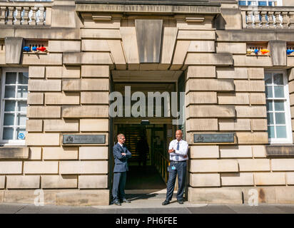 Front of Edinburgh High Court of Justiciary, Royal Mile, Edinburgh ...