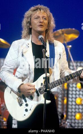 Alan Barton (Smokie) on 26.07.1988 in München / Munich. | usage ...