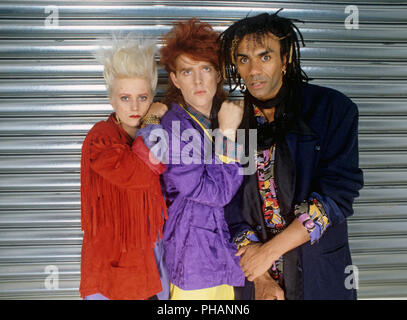 Thompson Twins (singer Tom Bailey) on 07.10.1985 in Lippstadt. | usage ...
