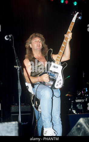 Smokie (Terry Uttley) on 06.10.1991 in München / Munich. | usage ...