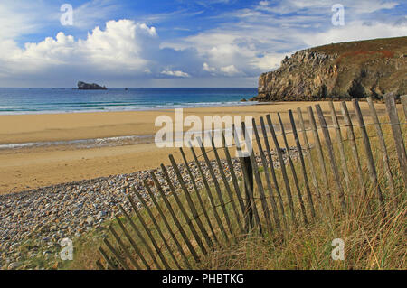Plage de Pen-Had beach, Camaret-sur-mer, Crozon peninsula, Finistère ...