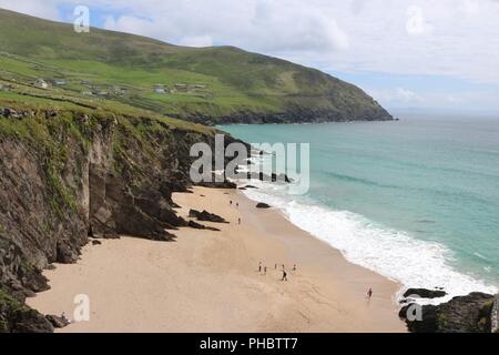 Coumeenole Beach, Dingle Peninsula, Co Kerry, Ireland Stock Photo - Alamy