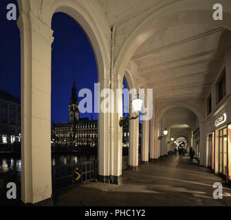 Alster arcade Hamburg Stock Photo - Alamy