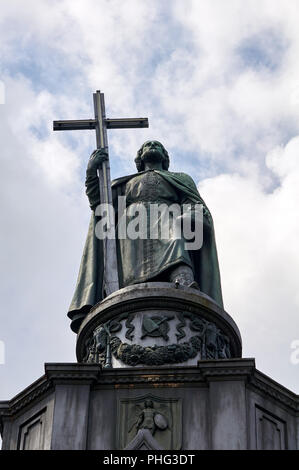 Monument to Holy Prince Vladimir the Great on Borovitskaya Square near ...