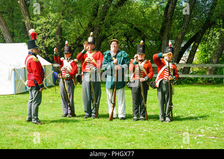 Reloading a Musket Stock Photo: 20722442 - Alamy