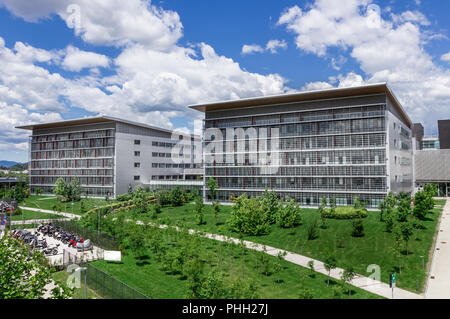 Modern hospital building Stock Photo - Alamy