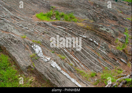 Metamorphic rock weathering patterns - Coos Canyon, Maine, US ...